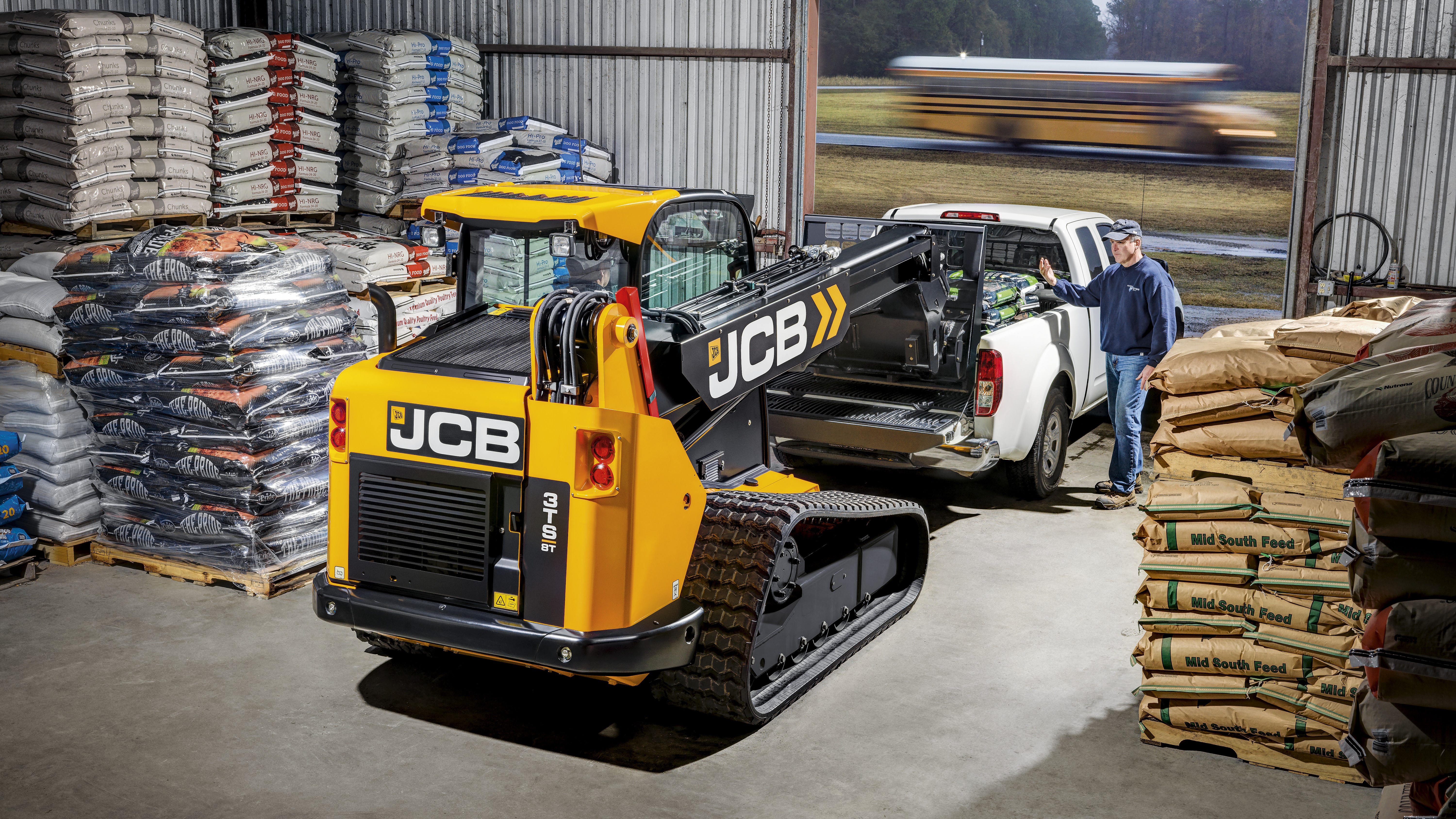 3TS-8T Compact Track Loader | JCB Construction NZ
